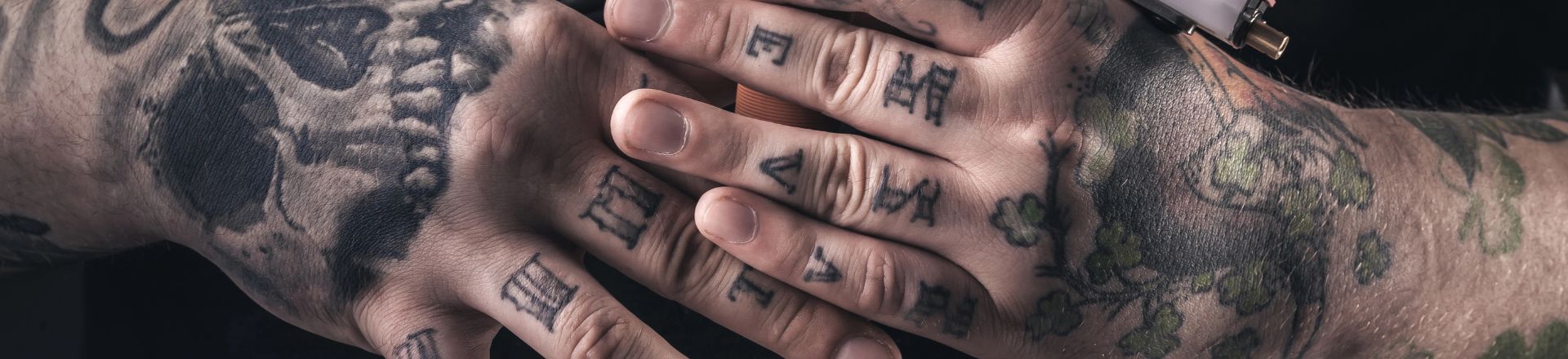 Temporary Hand Tattoos: Must-Try Hand and Finger Tattoo